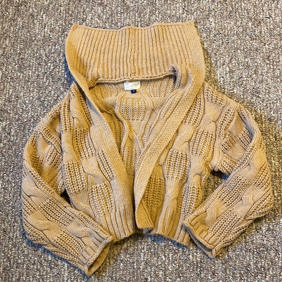 Universal Thread | Sweaters | Universal Thread Chunky Knit Cardigan ...